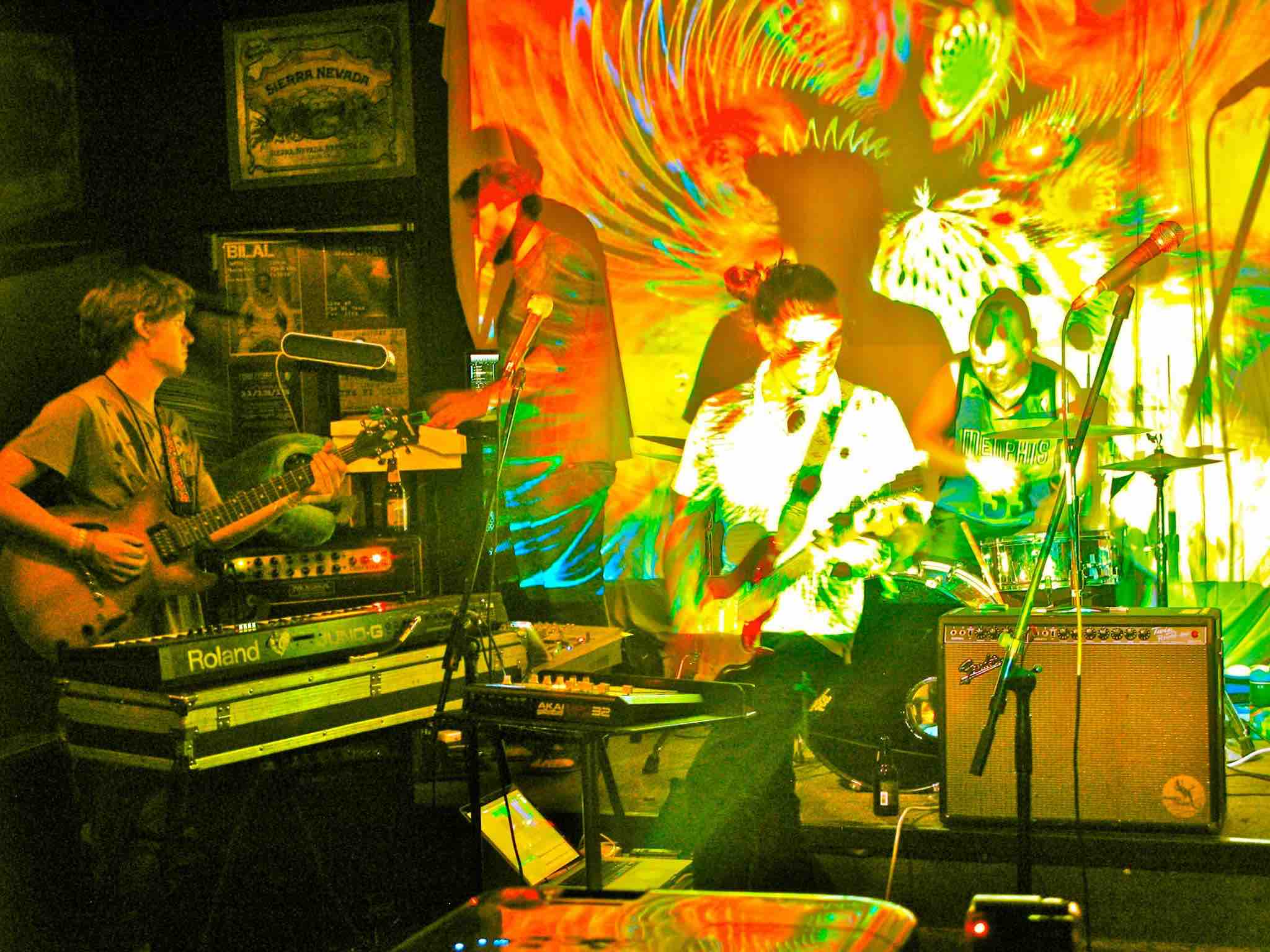 AGORI TRIBE - Reggies Chicago